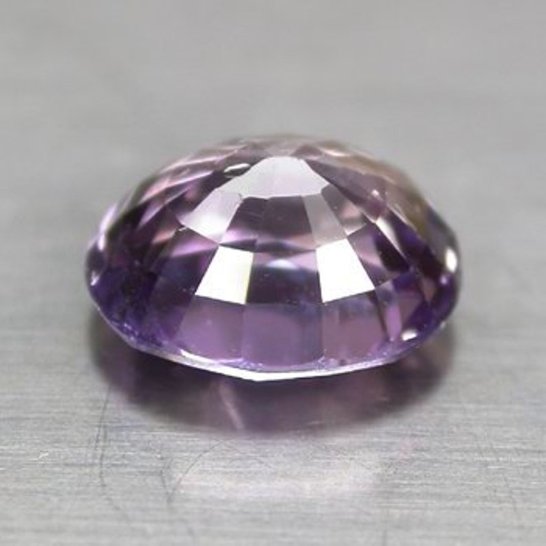Véritable pierre de saphir violet 1,5 CT. UNHATED naturelle 100 % ...