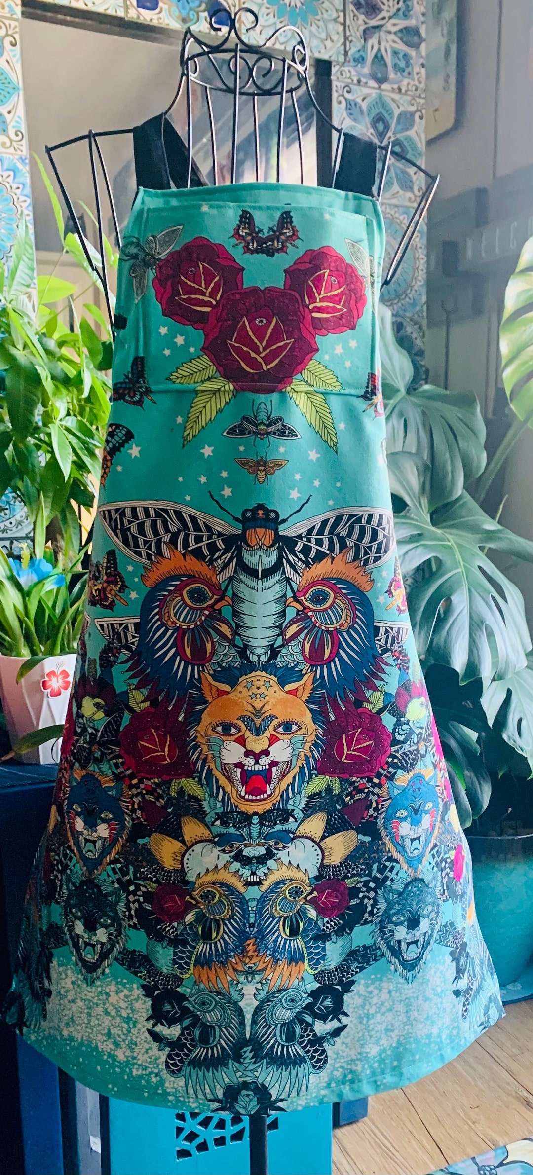 Apron, Tattoos, Love, Skulls, Cool Themes, Unique, Fun Serving Aprons ...