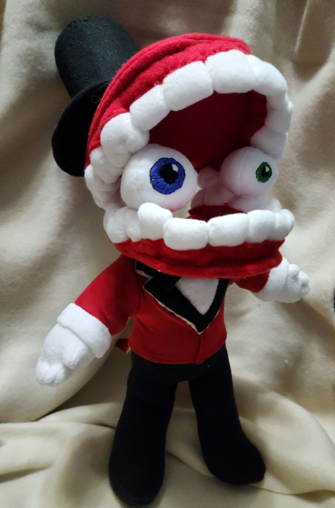 Caine Plush - Etsy