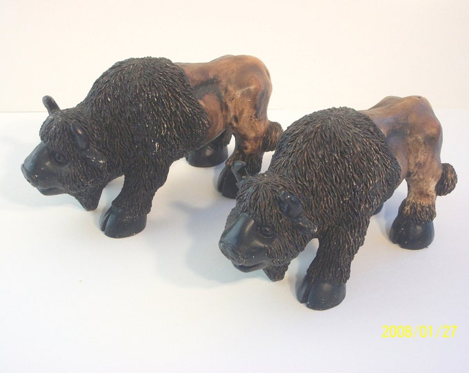 Vintage American Buffalo Figurine Pair - Etsy