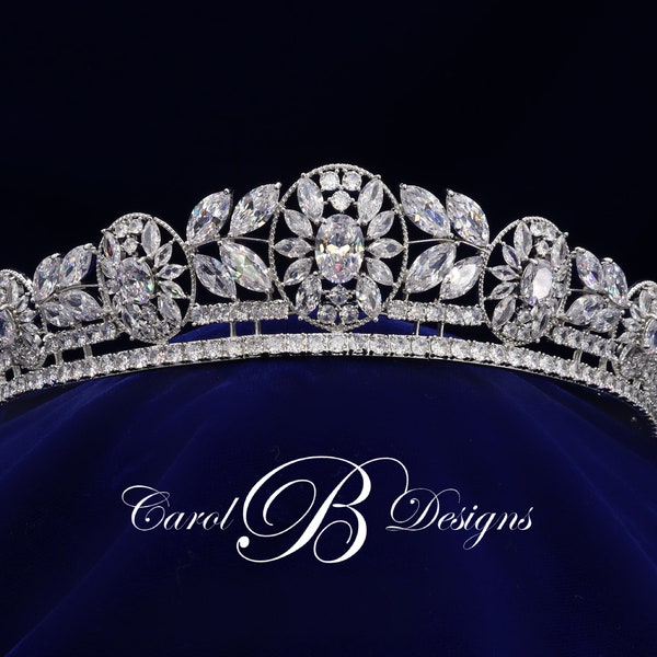 Royal Replica - Etsy