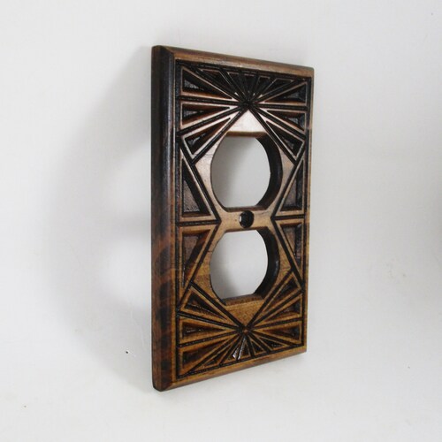 Geometric Petals Outlet Cover Plate comes in Multiple Colors | Etsy