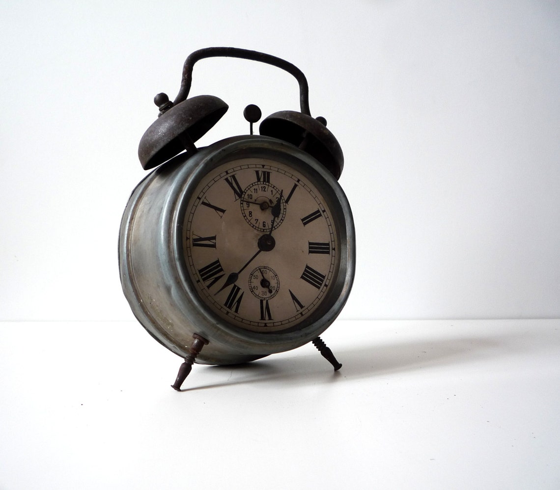 Big ANTIQUE ALARM CLOCK-1910 First World War-Military | Etsy