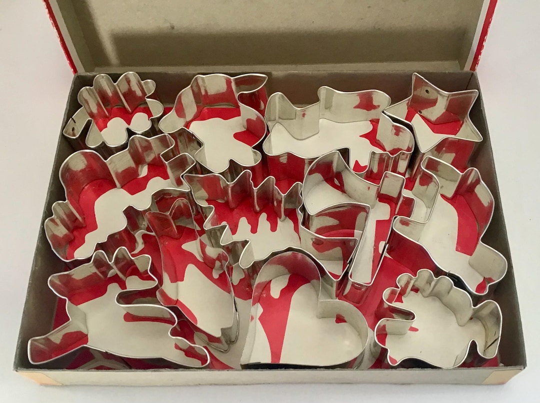 Vintage Set of 12 Metal Cookie Cutters in Original Box - for All Party ...