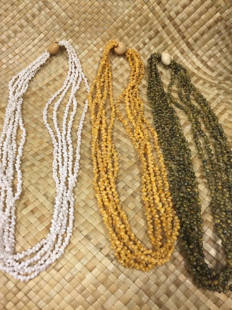 Hanging Mongo Shell Lei 5 Strands - Etsy