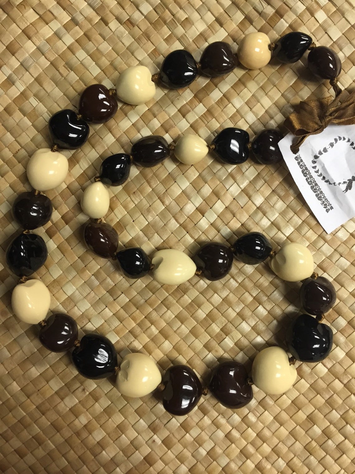 Real Kukui Nut Lei 32 Nuts Hawaiian Necklace Brown, Black, Natural for ...