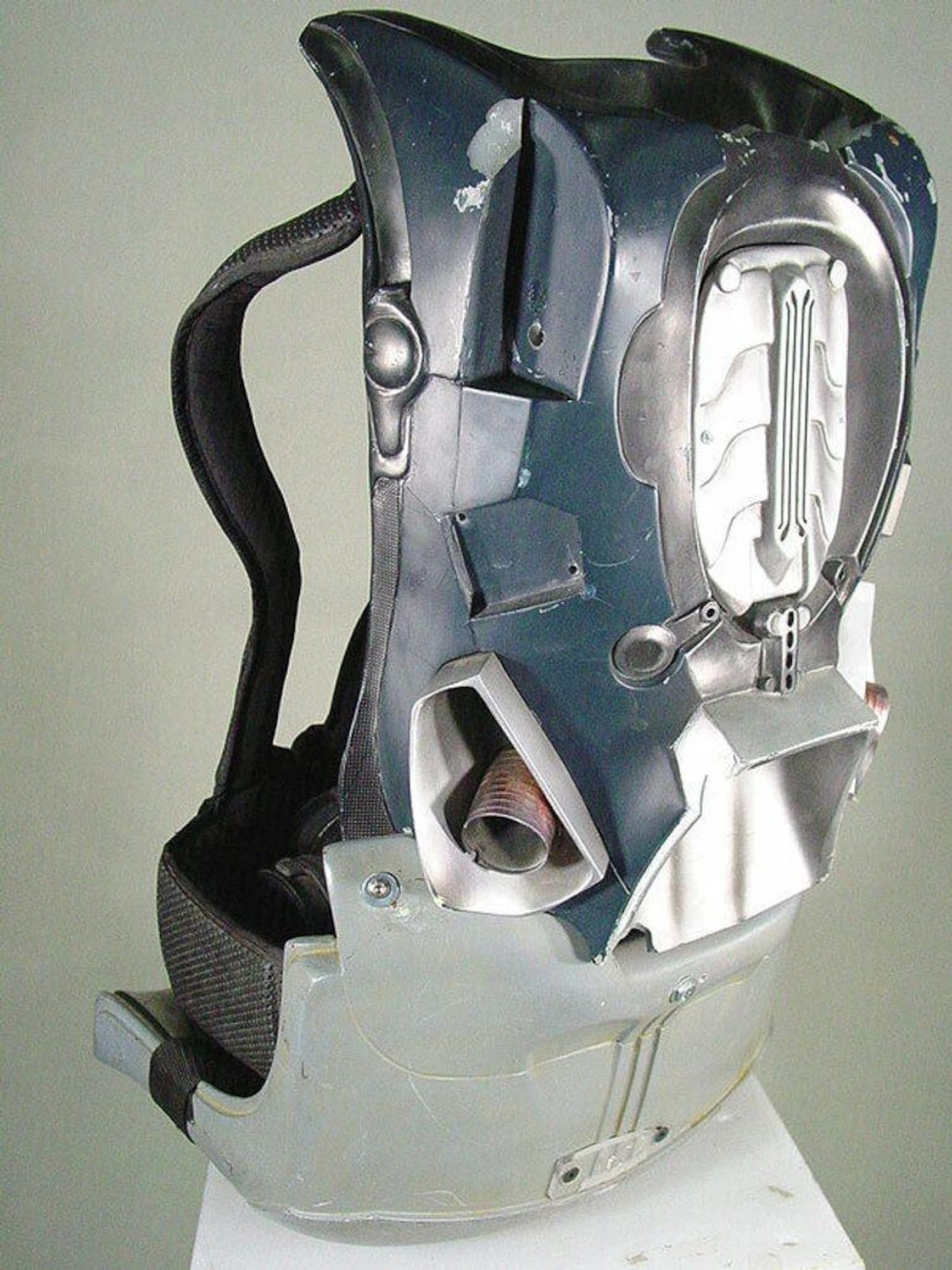 2002 Minority Report Fiberglass Futurist Jetpack Floor Y2K Gaming Chair ...