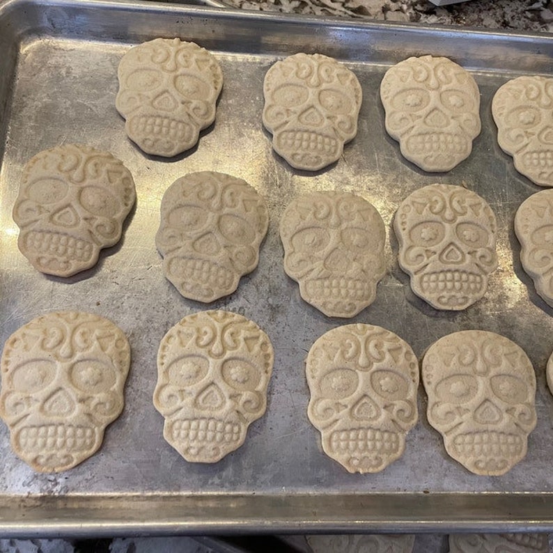 Sugar Skull Cookie Cut & Stamper 3'' Day of the Dead - Etsy