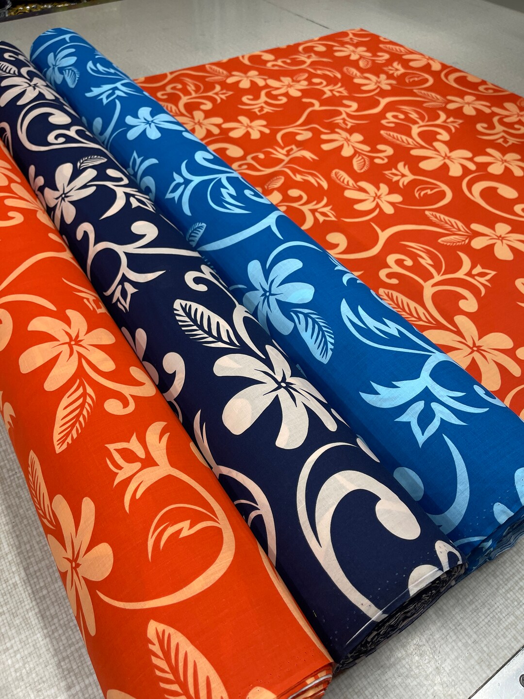 Floral Vines - Wrinkle Resistant Tropical Bright Color Fabric - Sold by ...