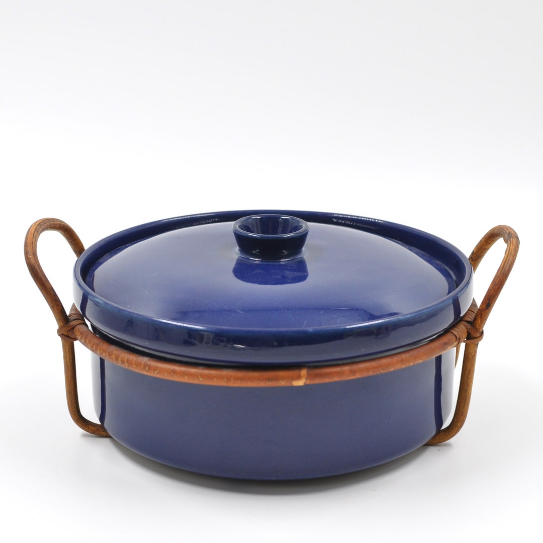 Arabia Blue Kilta Pan With Original Rattan Holder - Design Kaj Franck ...