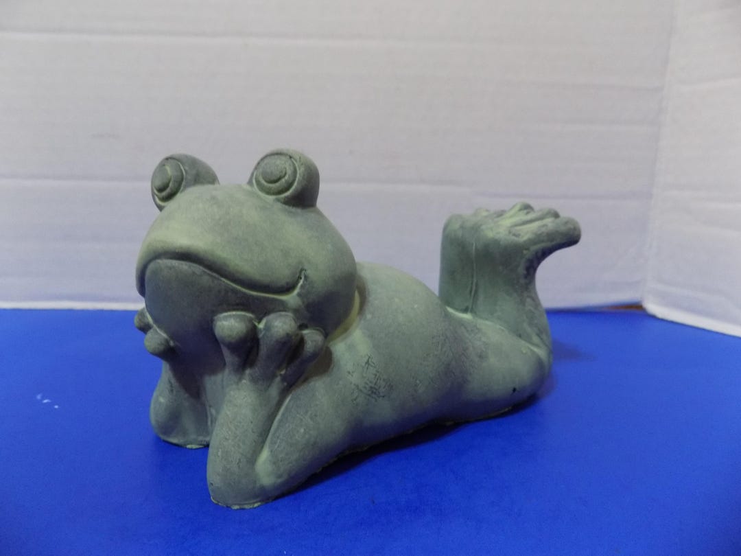 NEW Green Frog Figurine Statue Frogs Plaster Posing - Etsy