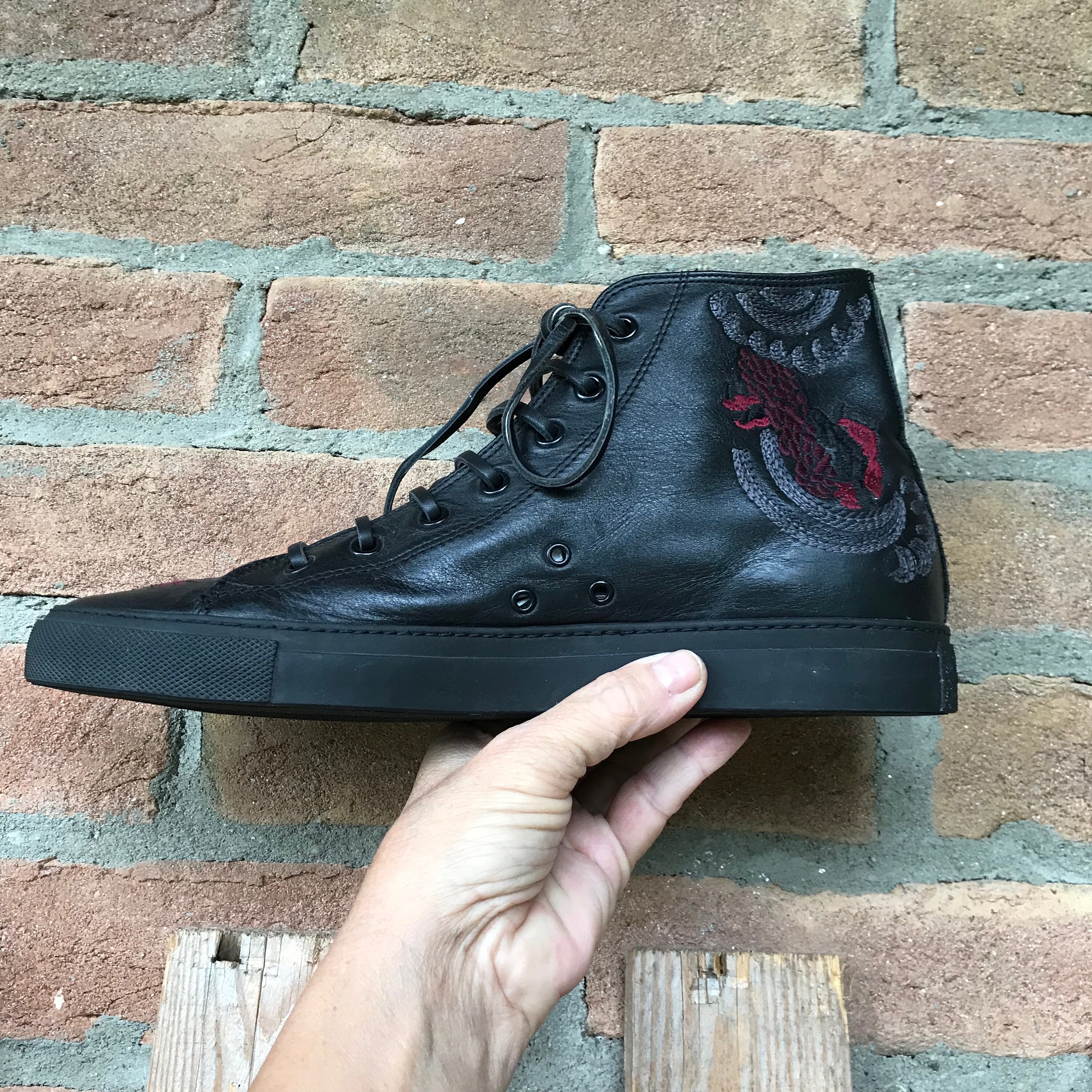 Gucci Leather Sneakers, Embellished With Embroidered Dragons Gucci Leather Sneakers, Embellished With Embroidered Dragons