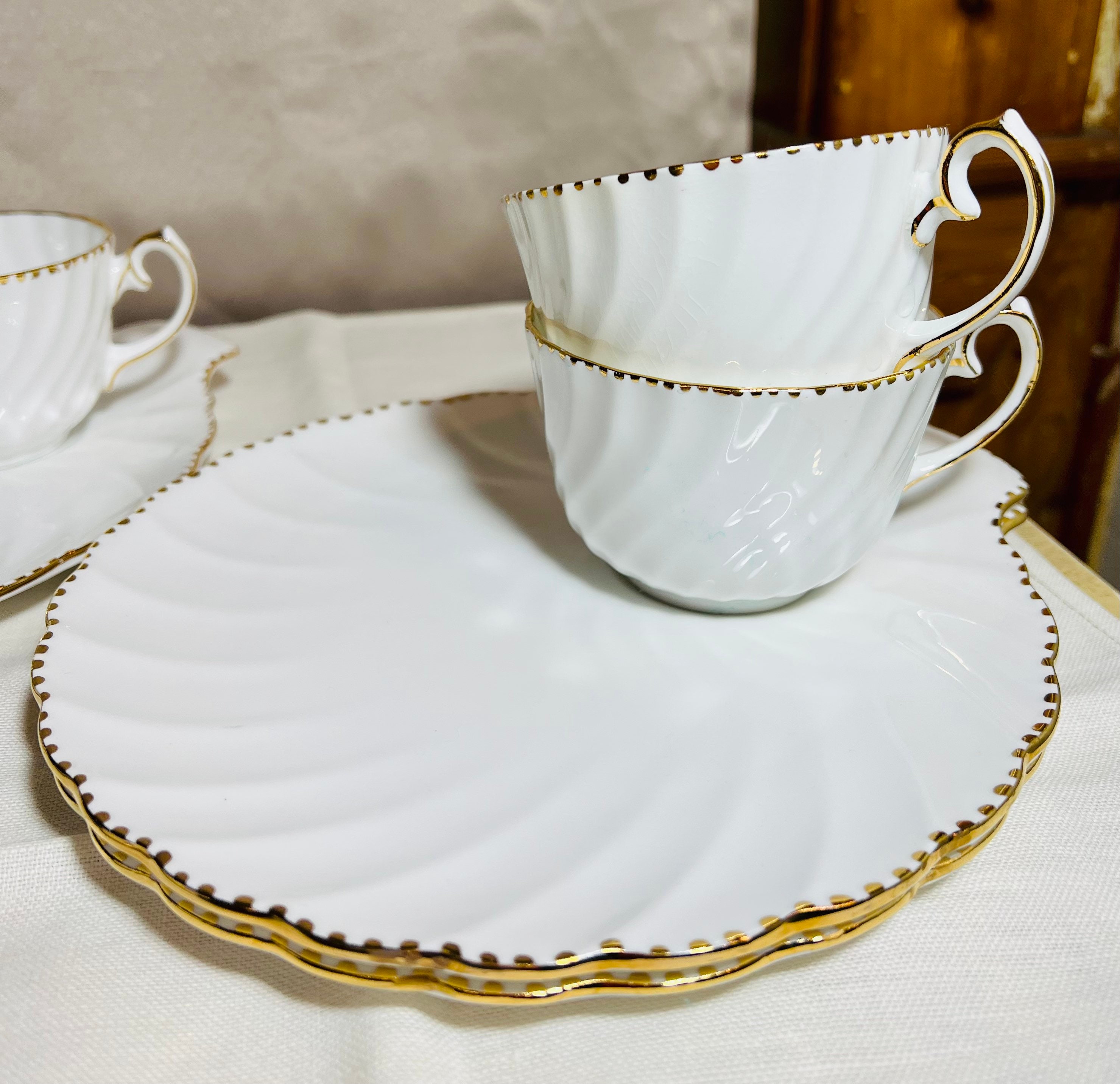 6 Gladstone 22K Gold Bone China Old Grecian Flute Pattern England ...