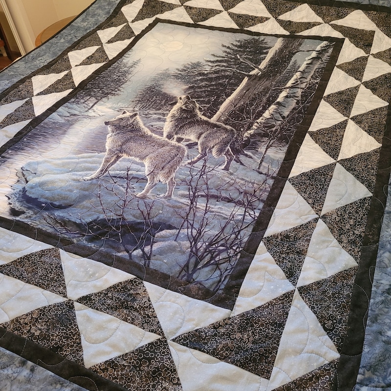 Wolf Quilt - Etsy