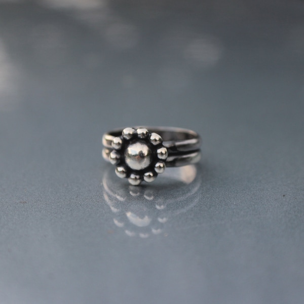 Flower Silver Ring - Etsy