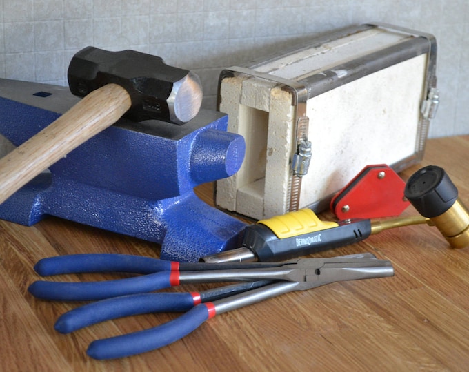 Sarqit Blacksmith Kit: Propane Forge, Beginner Anvil, Blacksmith Tongs ...