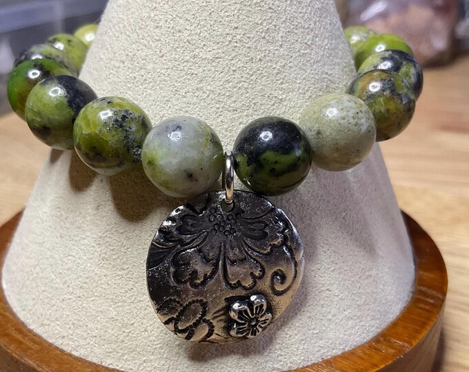 Australian Jade, Chrysoprase Beaded Bracelet 10 Mm With Silver Flower ...
