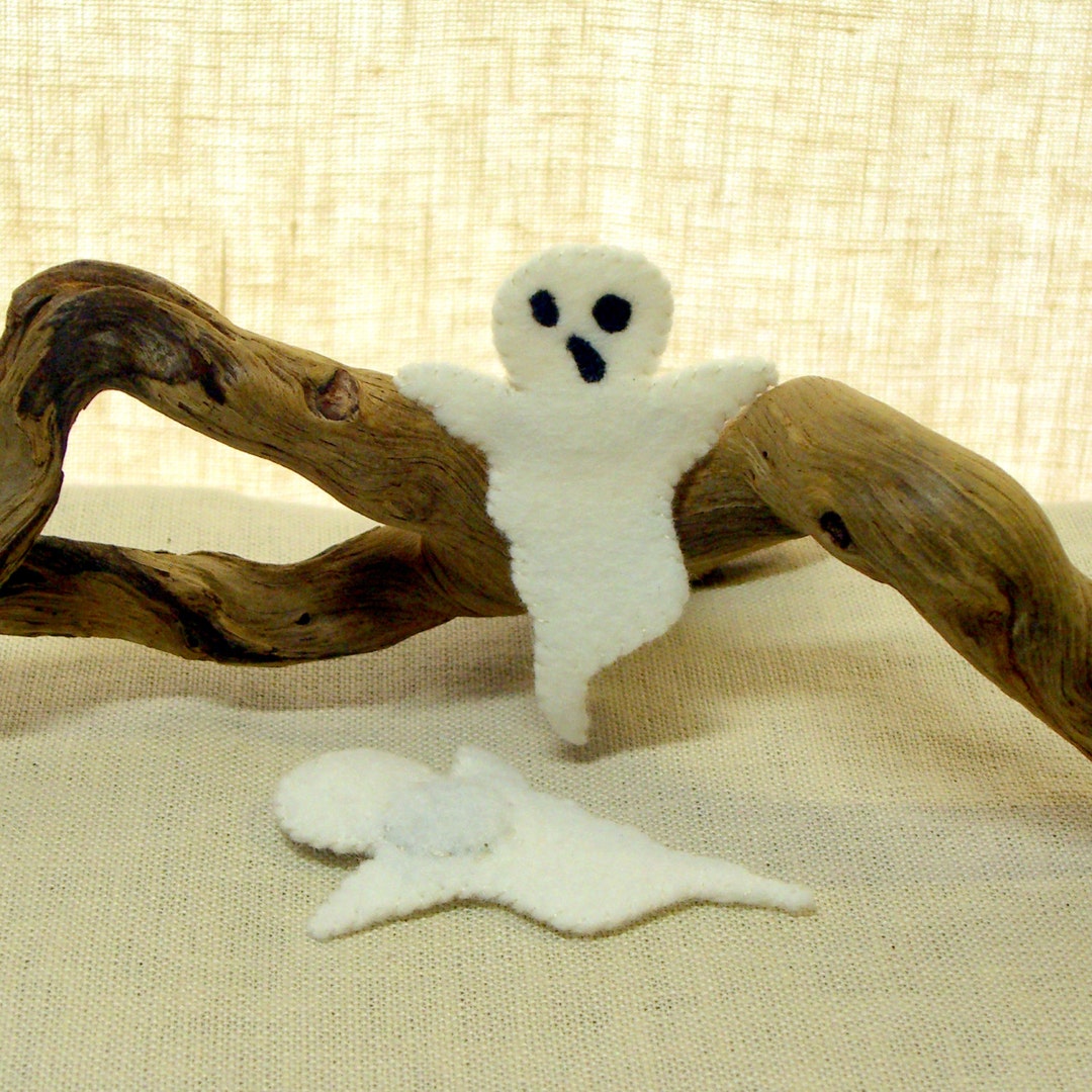 Wool Felt Ghost Magnet, Halloween Decoration ready to Ship - Etsy
