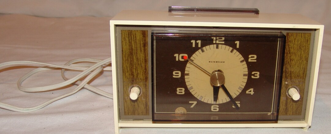 Sunbeam Vtg Alarm Clock Lights up Works Buzzer Electric - Etsy