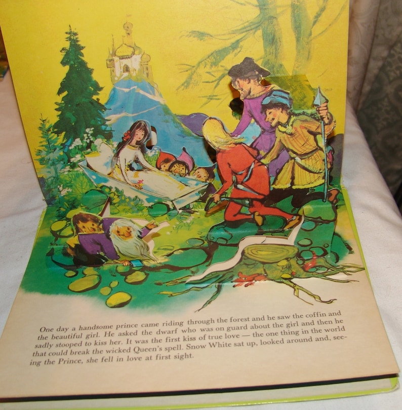 Snow White Fairy Tale Pop up Book Vtg Columbia South America - Etsy