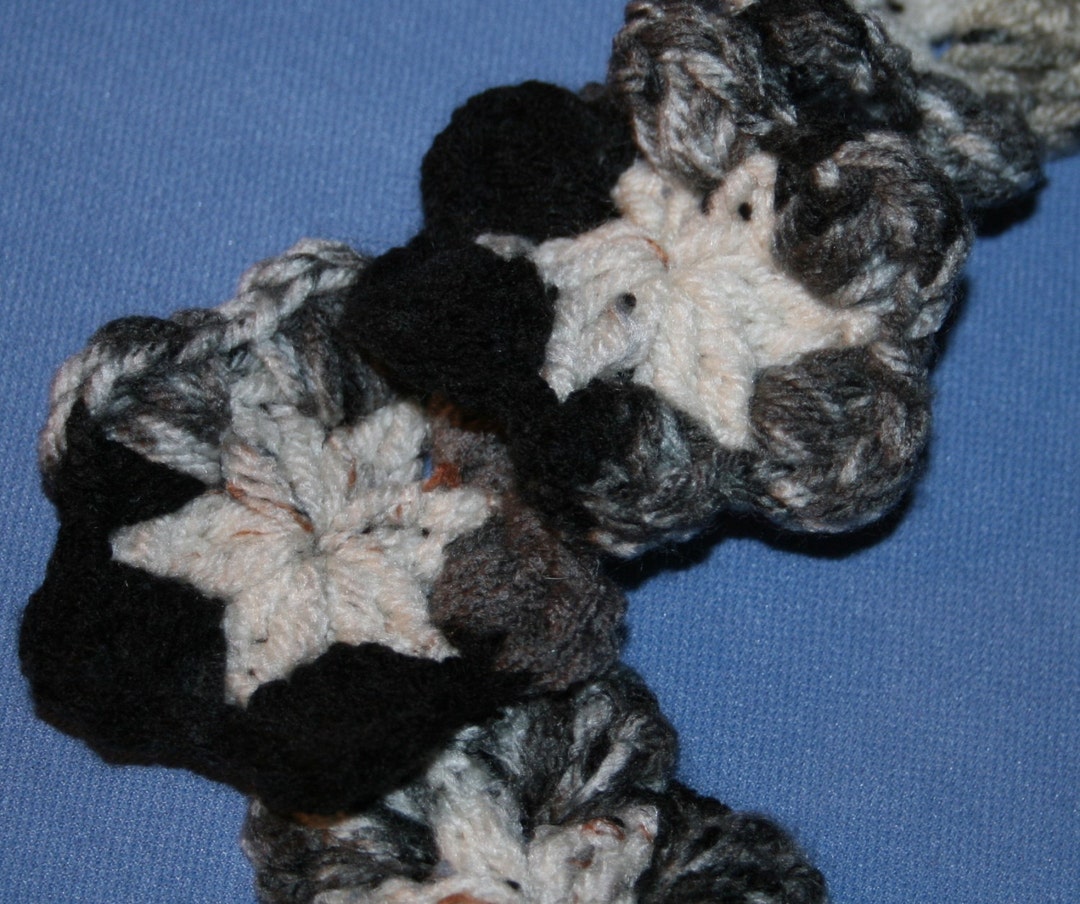 Crocheted Crochet Necklace Lei Variegated Yarn Gray White Black Flowers ...