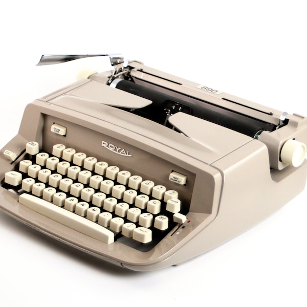 Royal Portable Typewriter 1960s - Etsy