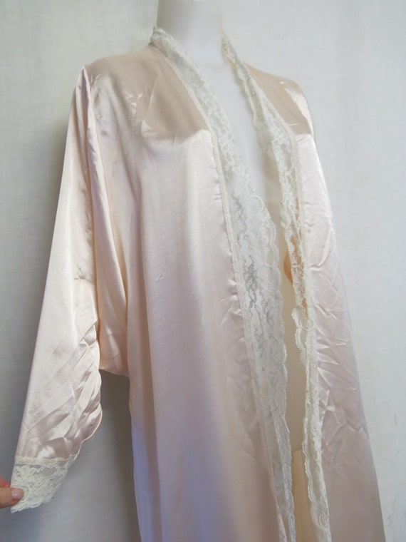 Satin peignoir - Gem