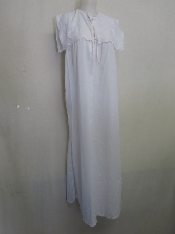 old fashioned nightgown - Gem
