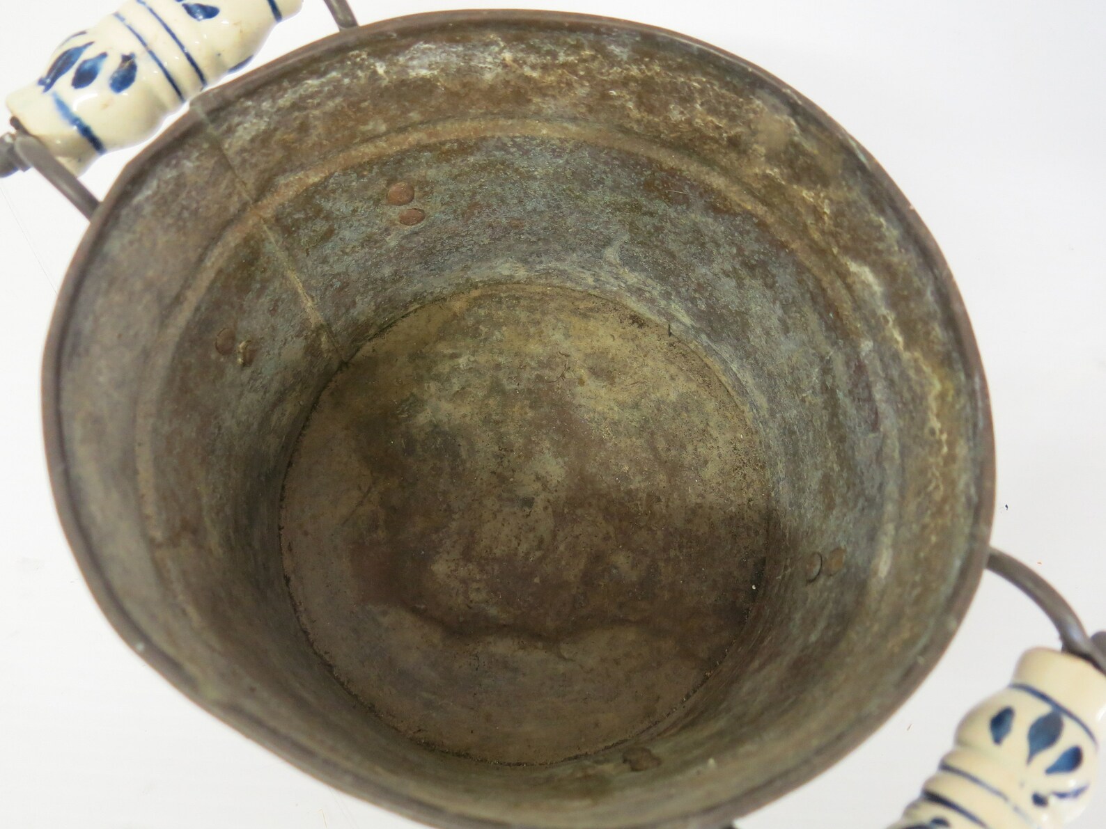 Vintage Copper Bucket/cache Pot With Delft Handles - Etsy