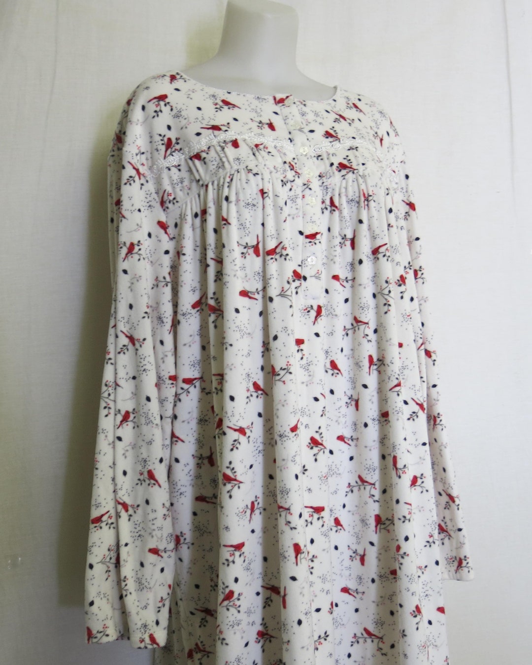 Old Fashioned Nightgown Winter Nightgown Red Cardinals 4X SOFT - Etsy