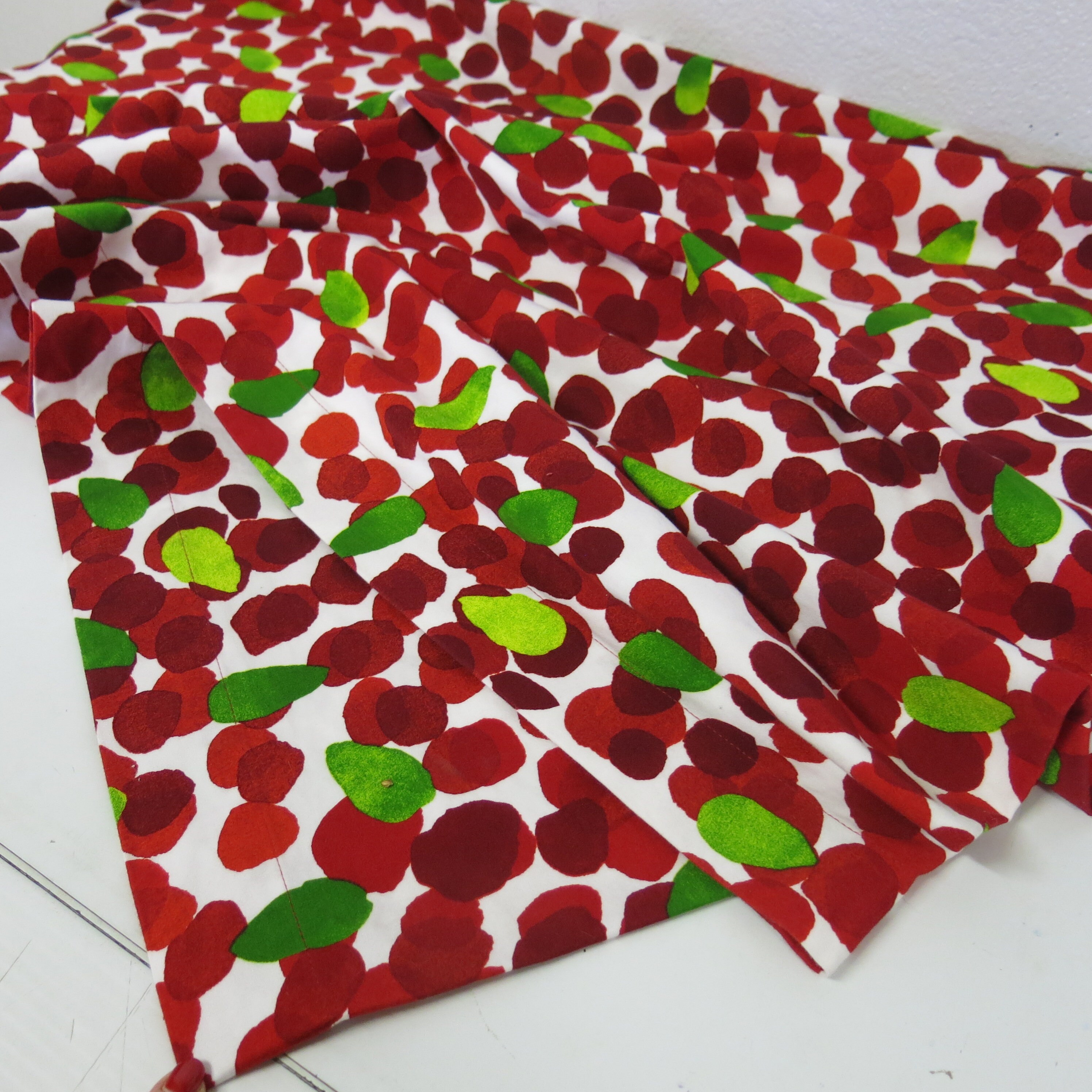 Marimekko Tablecloth Chistmas Crate and Barrel Mustikkamaa 60 X 120 Aino maija Metsol Etsy