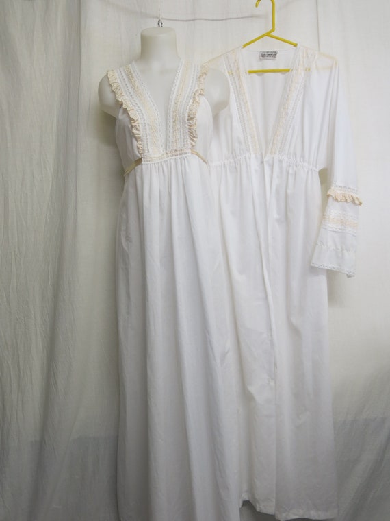 Old Fashioned White Nightgown Peignoir Set Victorian … - Gem