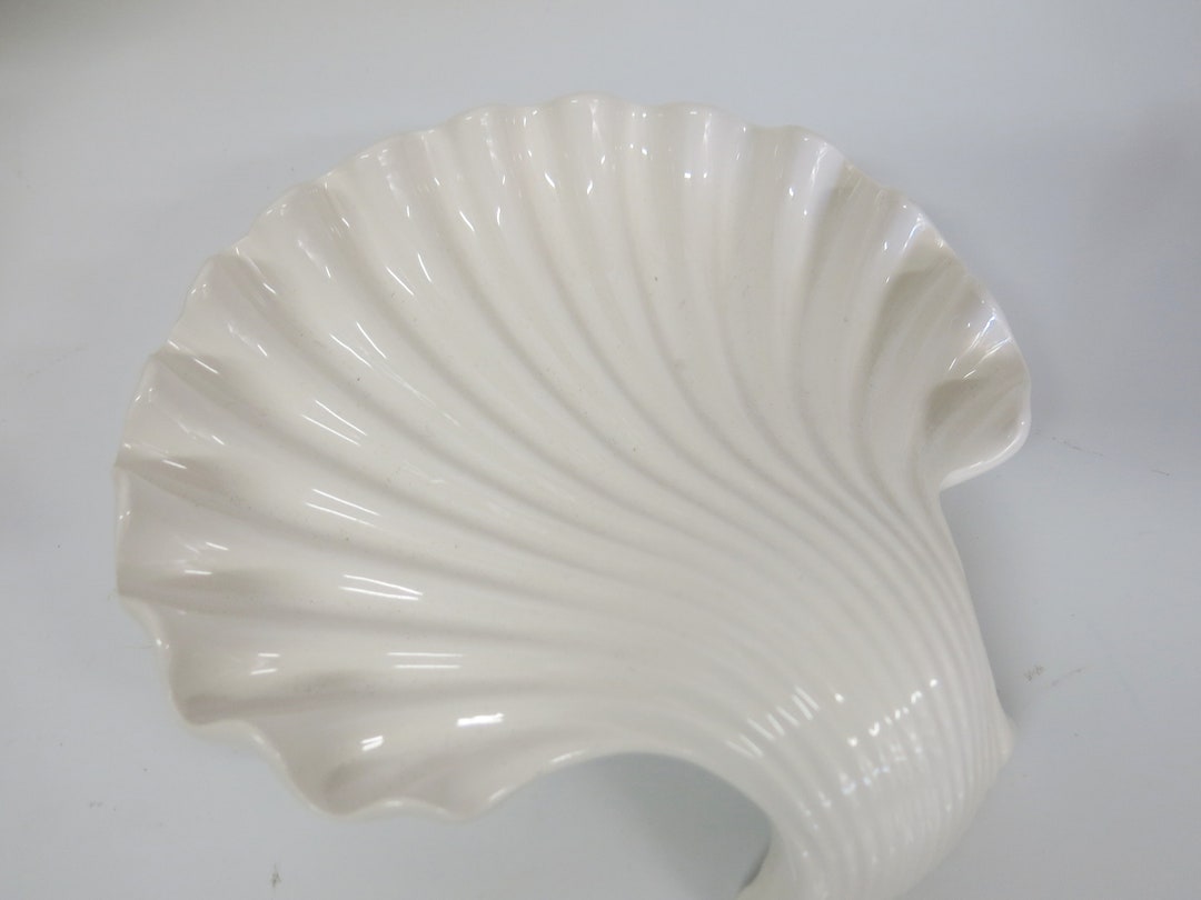 White Ceramic Shell Dish: Mid Century Soap or Candy Dish - Etsy