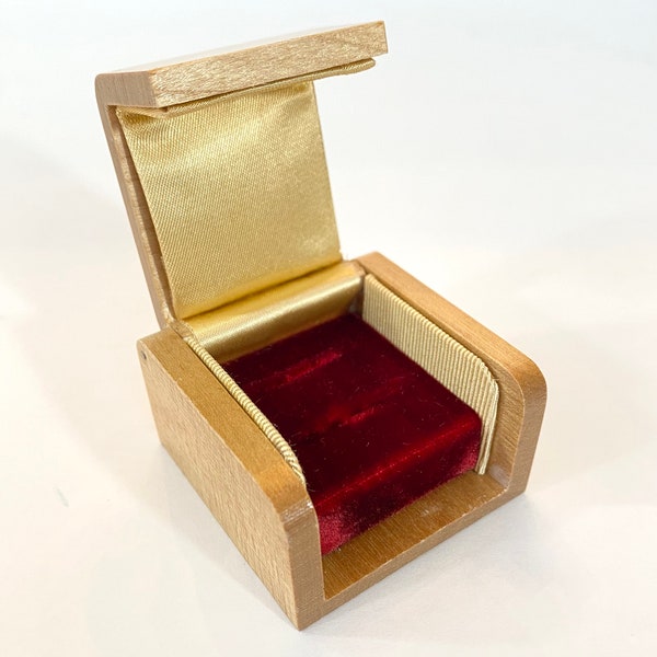 Antique Ring Box - Etsy