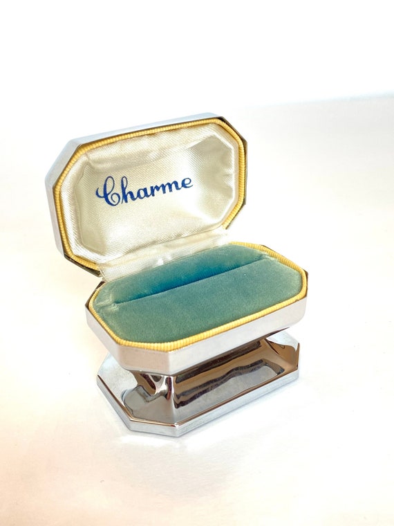 Chrome ring box, art - Gem