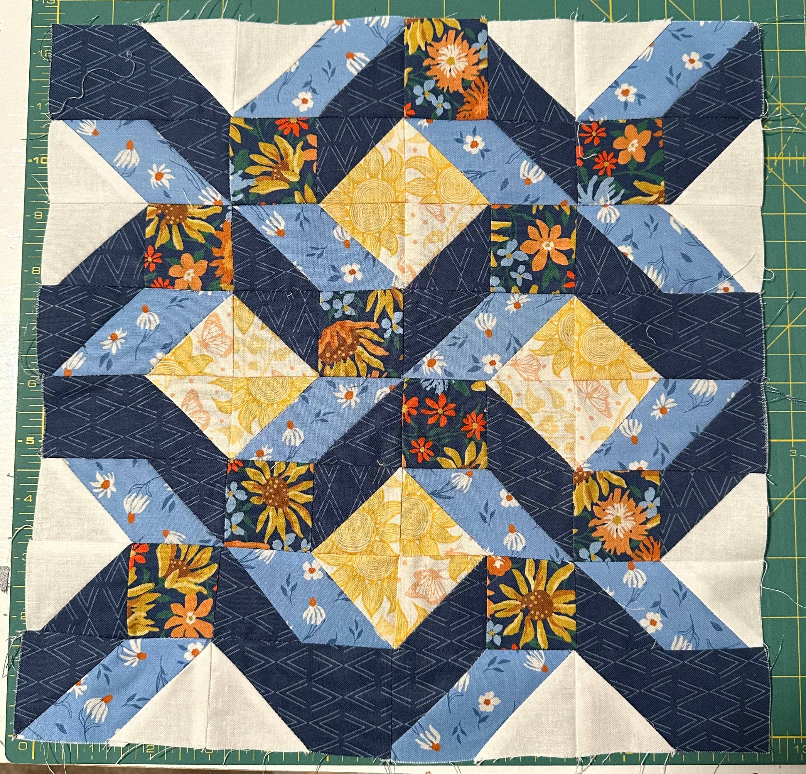 Quilt Pattern Scrappy PDF Download for Batiks or Quilting Cotton With Easy Piecing With ...