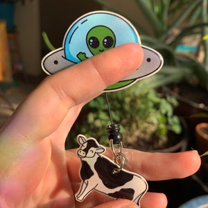 UFO Alien Cow Abduction Funny Retractable Badge Reel With Alligator ...