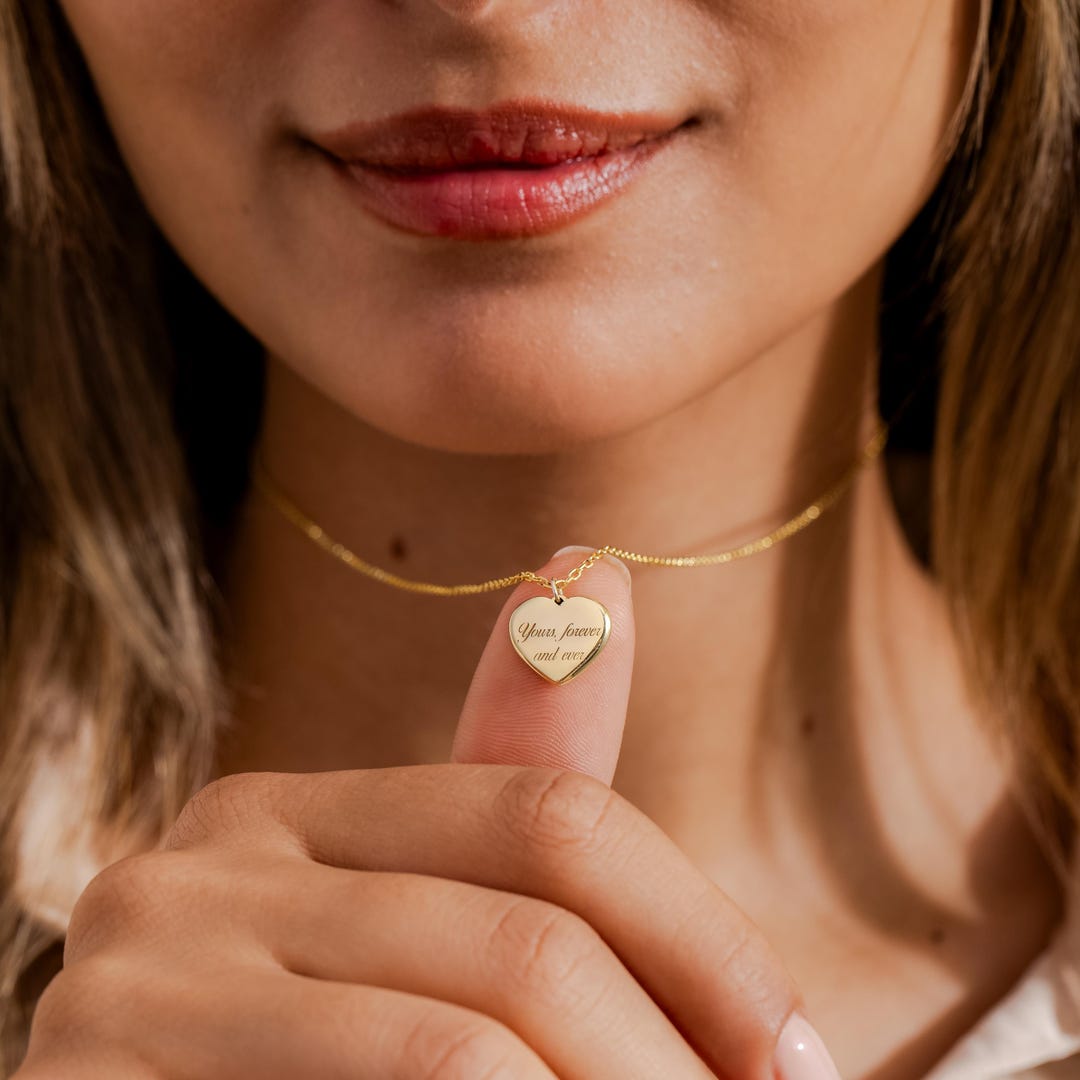 Custom Engraved Heart Necklace With Cable & Box Chain – Elegant Gold ...