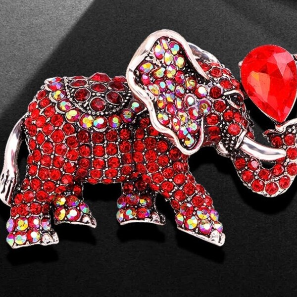 Elephant Brooch - Etsy