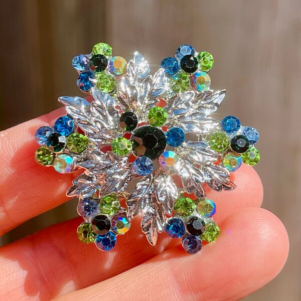 Snowflake Brooch Pin - Etsy