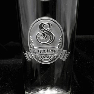 Engraved Beer Glass / Custom Craft Beer Pub / Personalized Pint Glass ...