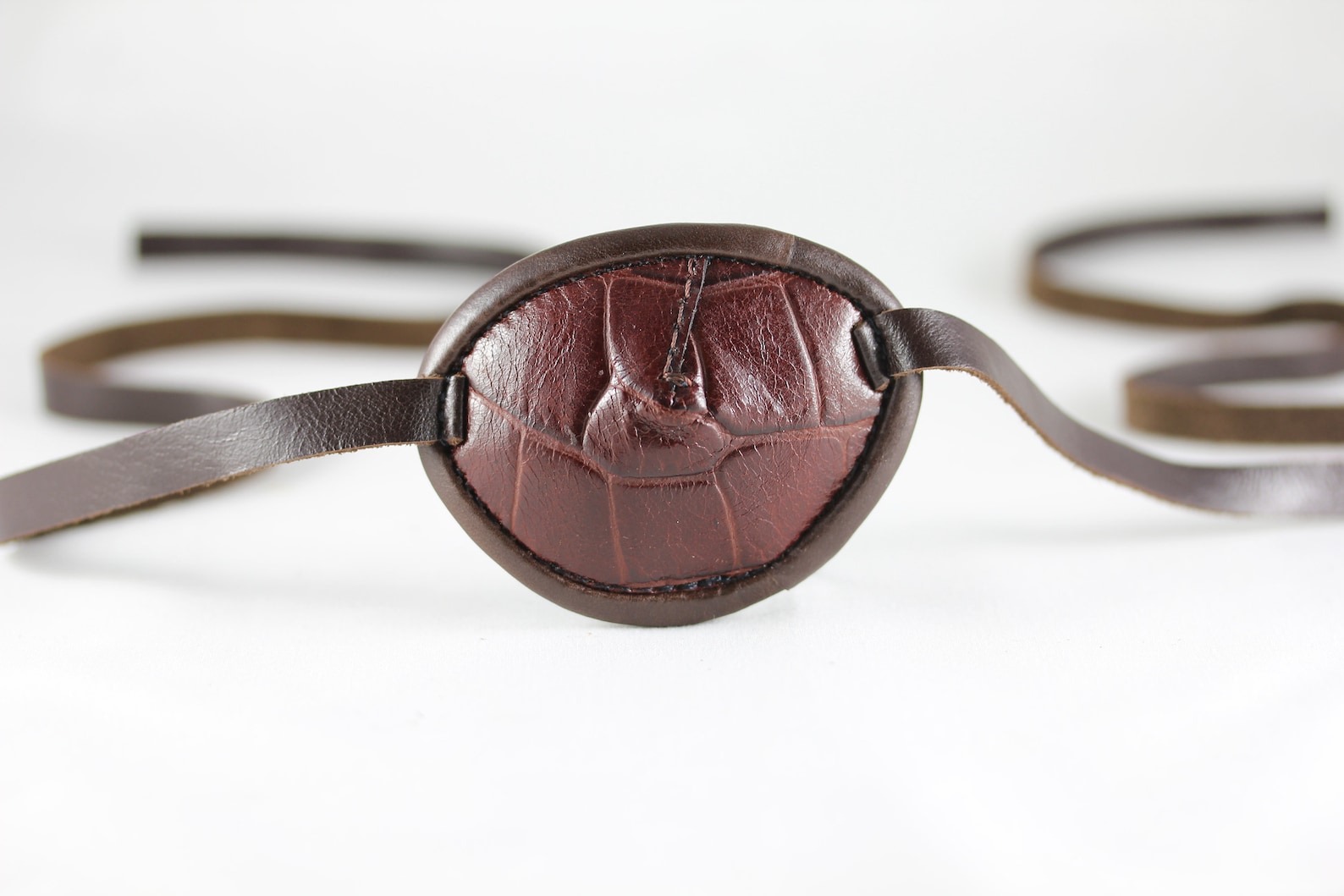 Alligator Stamped Leather Eye Patch Classic Leather Eyepatch - Etsy