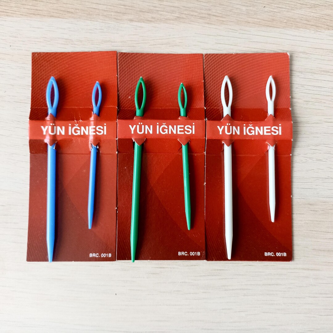 Plastic Yarn Sewing Needles Set of 2 / Bunting, Embroidery, Sewing ...