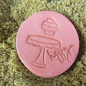 Brown Sugar Keeper Softener Happy Cupcake Disk Clay Brown Sugar Disk ...