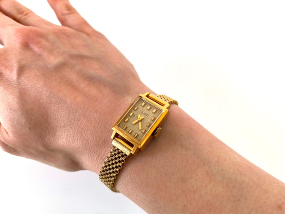 Rectangular women's golden vintage watch. Dainty gold… - Gem