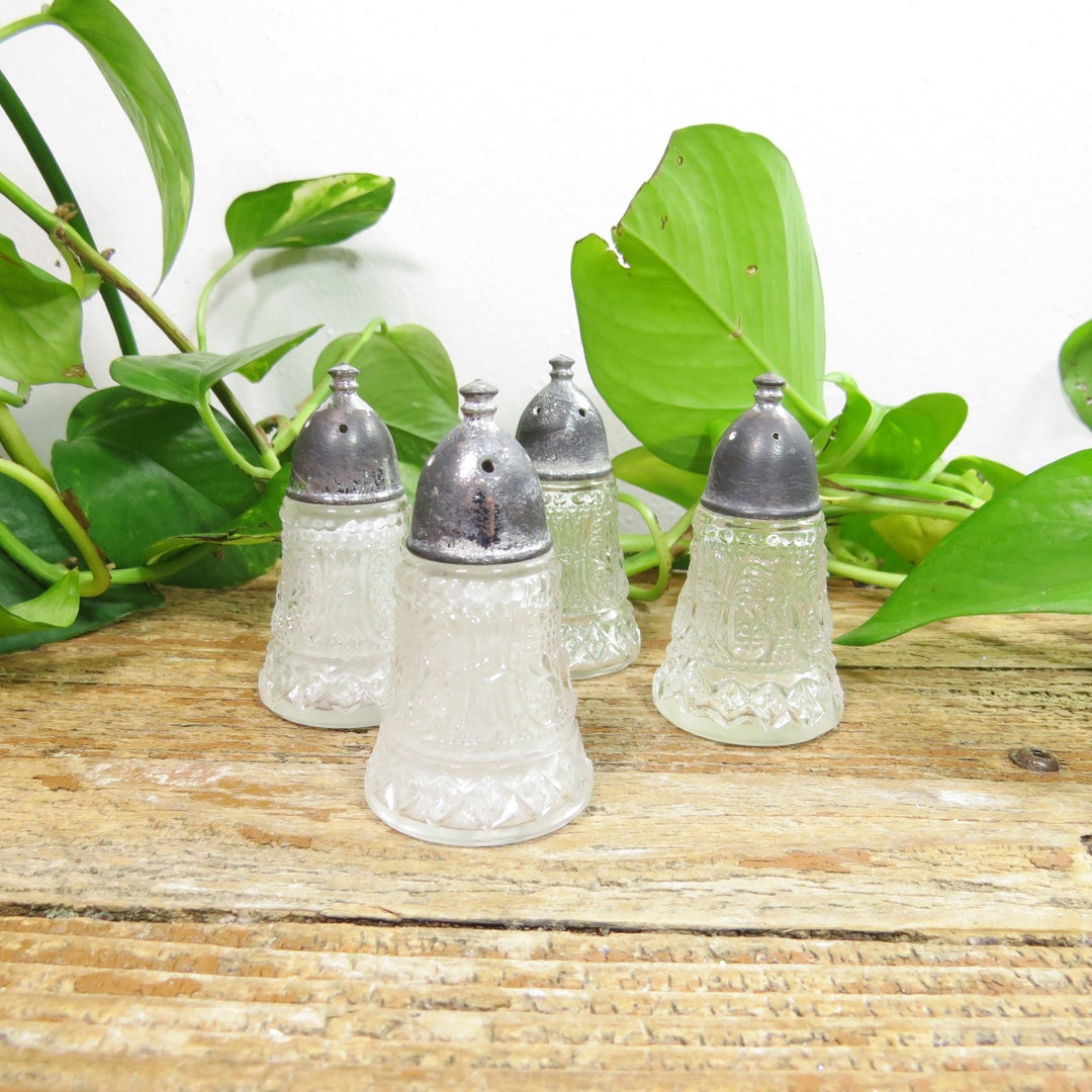 4 Vintage Mini Crystal/glass Salt and Pepper Shakers Hostess/dinner ...