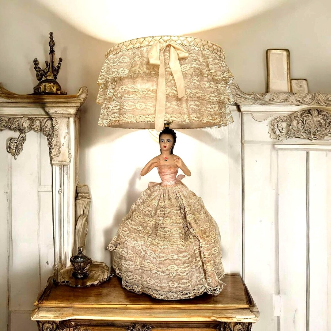 Vintage Doll Lamp Boudoir 21" X 11" 3 Light Settings Chalk Ware and ...
