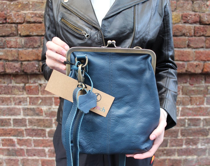 Blue Clip Frame Bag, Clasp Closure Leather Bag, Slim Clip Top Cross ...