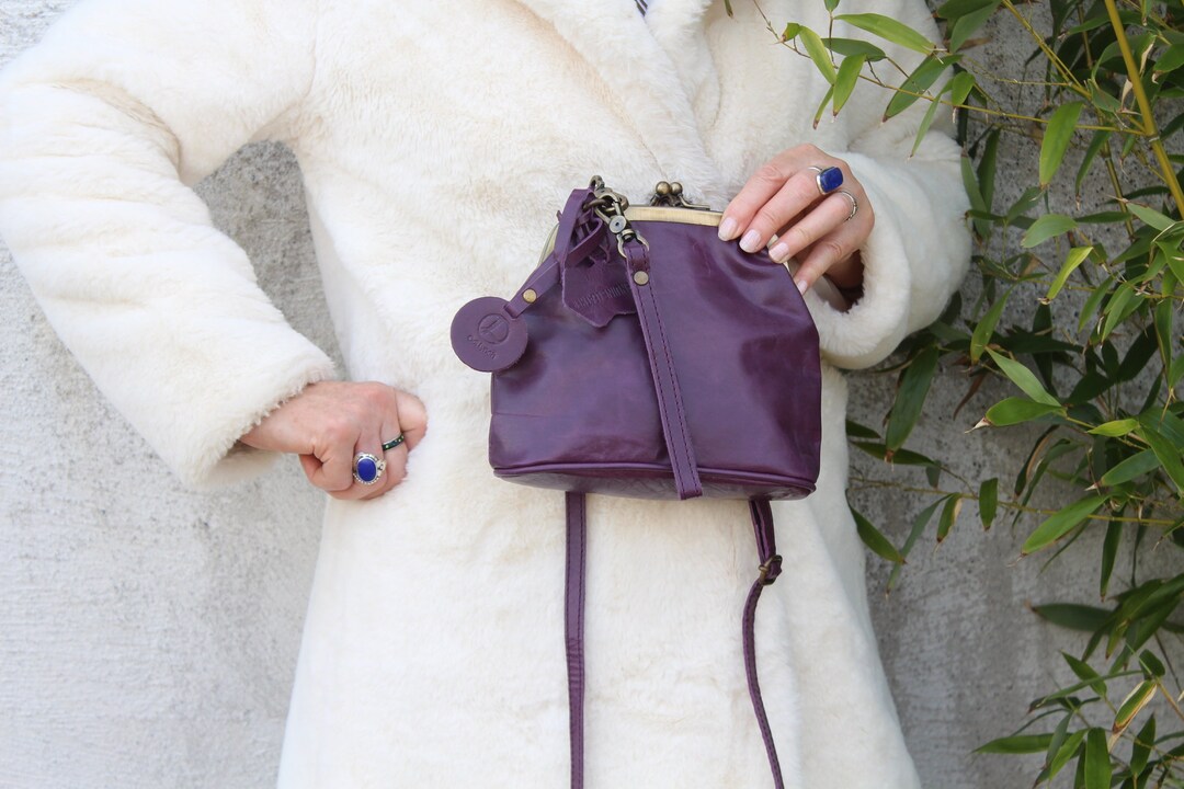 Violet Leather Kiss Lock Bag: Vintage Style Clip Purse With Wristlet - Etsy