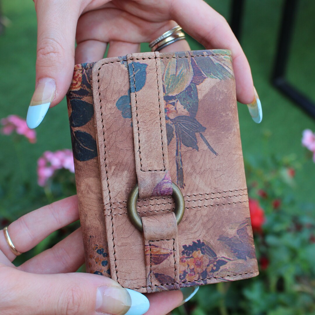 Multi-compartment Ring Wallet Floral Leather - Etsy